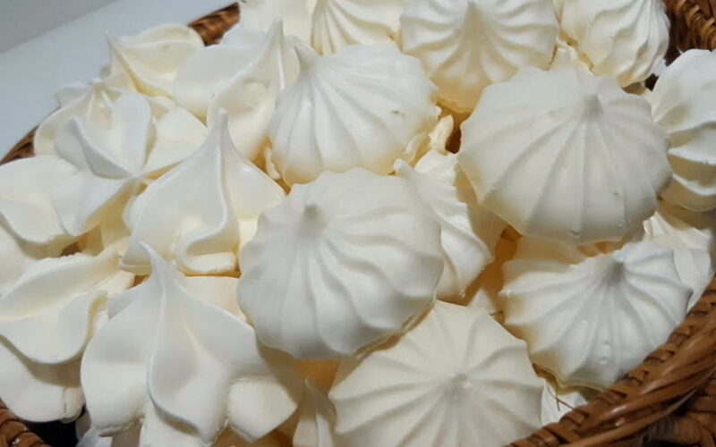 → SUSPIRO CASEIRO SIMPLES E FÁCIL (Melhor Receita)