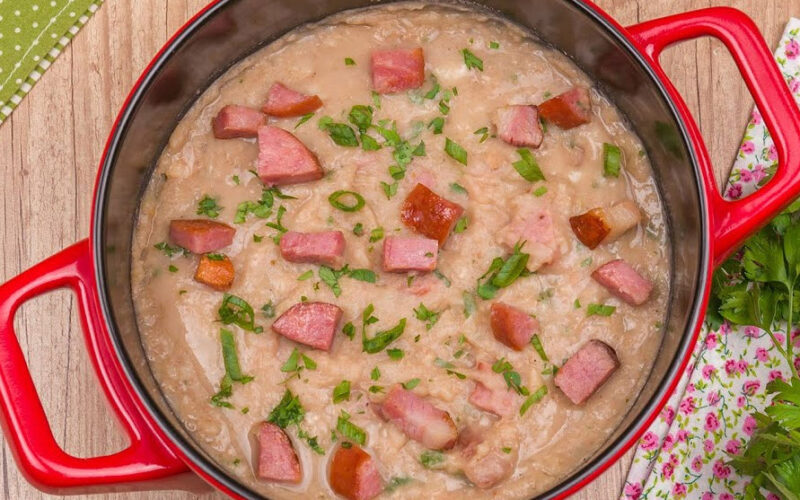 → TUTU DE FEIJÃO MINEIRO: Receita Fácil e Rápida